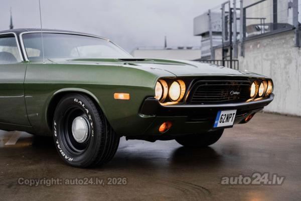 Green Dodge Challenger 1972 in Tallinn, with an engine capacity of 5.20 L and mileage of 105 thousand km for 49950 €, photo 5 on AUTOMOTO.COM.LV