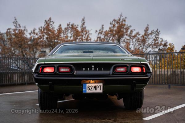 Green Dodge Challenger 1972 in Tallinn, with an engine capacity of 5.20 L and mileage of 105 thousand km for 49950 €, photo 6 on AUTOMOTO.COM.LV