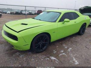 Zaļš Dodge Challenger 2015 Klaipėda, ar dzinēja tilpumu 5.65 L un nobraukumu 95 tūkst. km par 5700 €, foto 2 vietnē AUTOMOTO.COM.LV