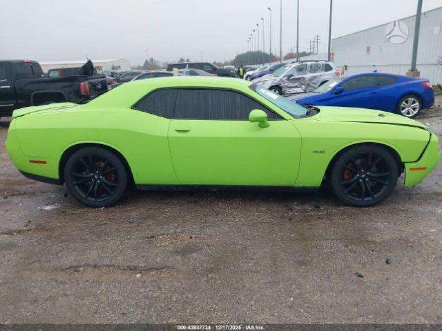 Zaļš Dodge Challenger 2015 Klaipėda, ar dzinēja tilpumu 5.65 L un nobraukumu 95 tūkst. km par 5700 €, foto 13 vietnē AUTOMOTO.COM.LV