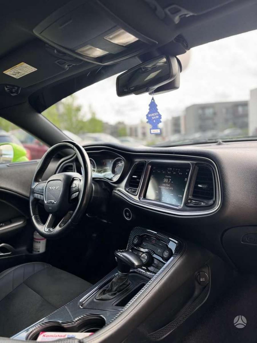 Zaļš Dodge Challenger 2016 Viļņa, ar dzinēja tilpumu 5.70 L un nobraukumu 150 tūkst. km par 22000 €, foto 11 vietnē AUTOMOTO.COM.LV