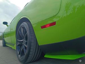 Zaļš Dodge Challenger 2016 Viļņa, ar dzinēja tilpumu 5.65 L un nobraukumu 143 tūkst. km par 24900 €, foto 12 vietnē AUTOMOTO.COM.LV