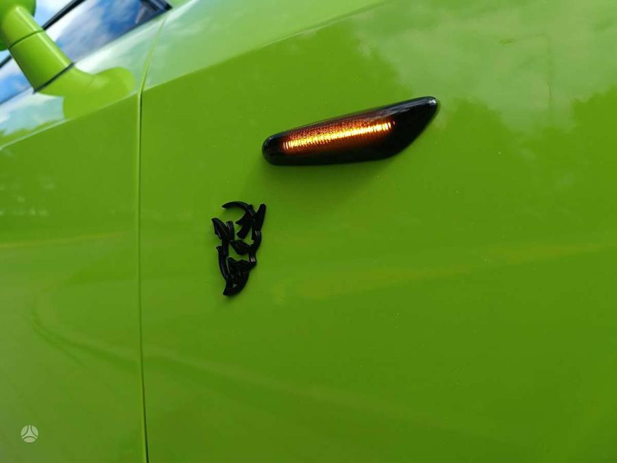 Zaļš Dodge Challenger 2016 Viļņa, ar dzinēja tilpumu 5.65 L un nobraukumu 143 tūkst. km par 24900 €, foto 14 vietnē AUTOMOTO.COM.LV
