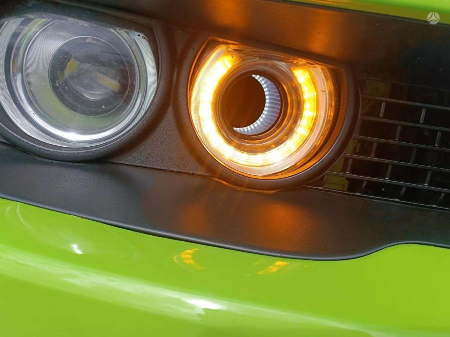 Zaļš Dodge Challenger 2016 Viļņa, ar dzinēja tilpumu 5.65 L un nobraukumu 143 tūkst. km par 24900 €, foto 16 vietnē AUTOMOTO.COM.LV