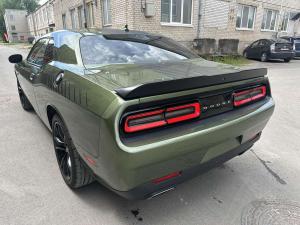 Zaļš Dodge Challenger 2018 Šauļi, ar dzinēja tilpumu 3.60 L un nobraukumu 123 tūkst. km par 16300 €, foto 8 vietnē AUTOMOTO.COM.LV