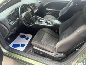 Zaļš Dodge Challenger 2018 Šauļi, ar dzinēja tilpumu 3.60 L un nobraukumu 123 tūkst. km par 16300 €, foto 15 vietnē AUTOMOTO.COM.LV