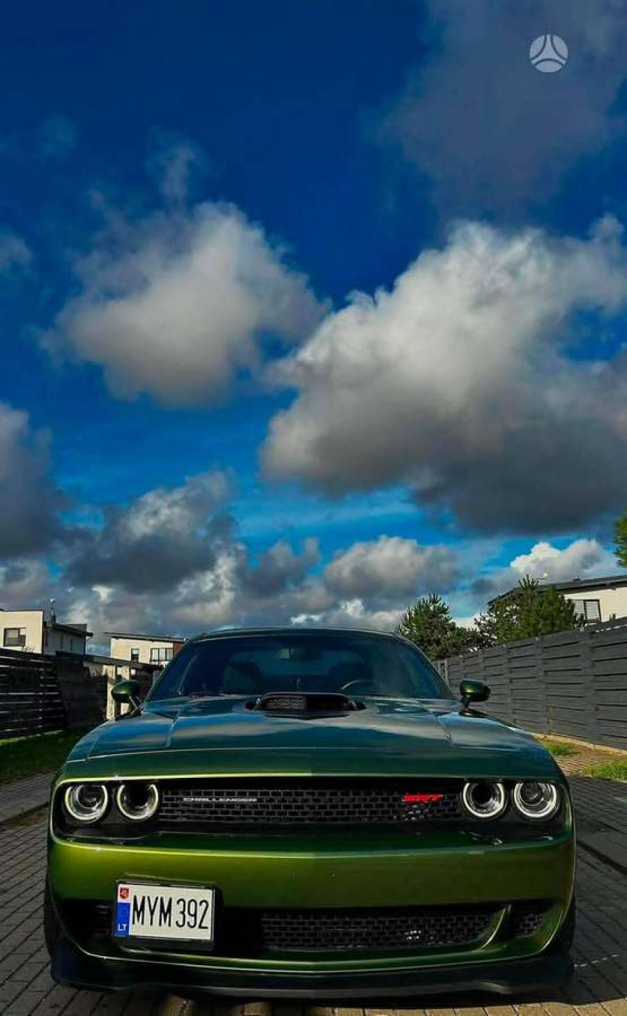 Green Dodge Challenger 2018 in Klaipeda, with an engine capacity of 6.42 L and mileage of 45 thousand km for 27000 €, photo 4 on AUTOMOTO.COM.LV