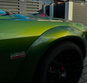 Green Dodge Challenger 2018 in Klaipeda, with an engine capacity of 6.42 L and mileage of 45 thousand km for 27000 €, photo 12 on AUTOMOTO.COM.LV