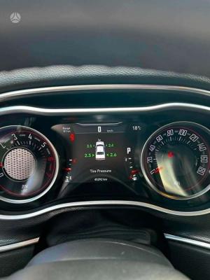 Green Dodge Challenger 2018 in Klaipeda, with an engine capacity of 6.42 L and mileage of 45 thousand km for 27000 €, photo 20 on AUTOMOTO.COM.LV