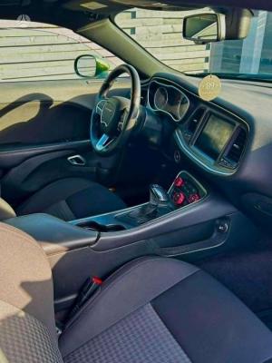 Green Dodge Challenger 2018 in Klaipeda, with an engine capacity of 6.42 L and mileage of 45 thousand km for 27000 €, photo 23 on AUTOMOTO.COM.LV