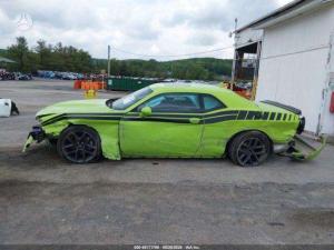 Zaļš Dodge Challenger 2023 Klaipėda, ar dzinēja tilpumu 3.60 L un nobraukumu 22 tūkst. km par 9750 €, foto 8 vietnē AUTOMOTO.COM.LV
