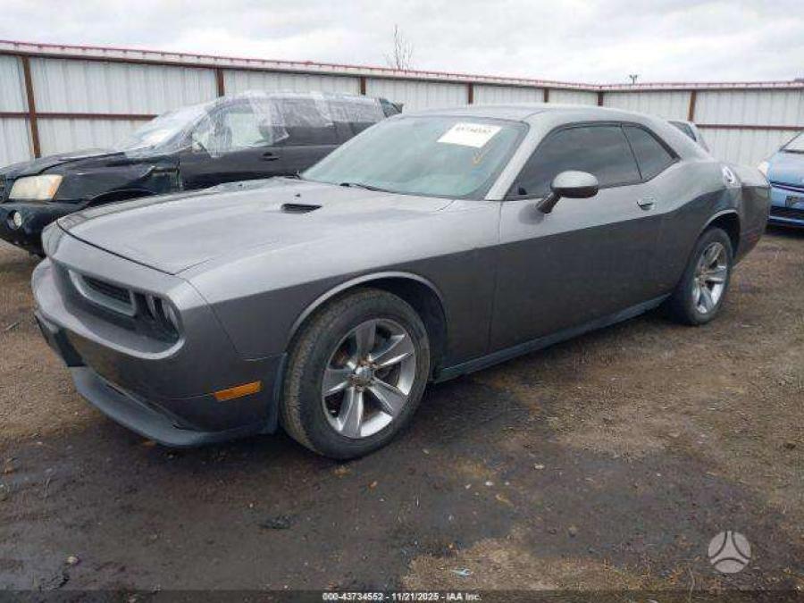 Pelēks Dodge Challenger 2011 Klaipėda, ar dzinēja tilpumu 3.60 L un nobraukumu 233 tūkst. km par 4250 €, foto 3 vietnē AUTOMOTO.COM.LV