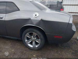 Pelēks Dodge Challenger 2011 Klaipėda, ar dzinēja tilpumu 3.60 L un nobraukumu 233 tūkst. km par 4250 €, foto 12 vietnē AUTOMOTO.COM.LV