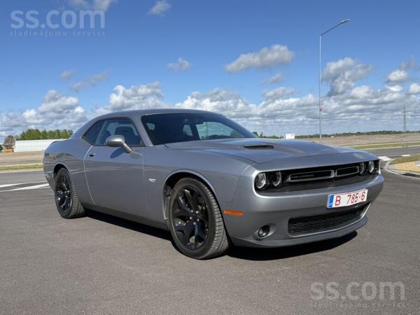 Grey Dodge Challenger 2015 in Liepaja, with an engine capacity of 3.60 L and mileage of 108 thousand km for 20000 €, photo 1 on AUTOMOTO.COM.LV