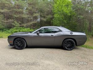Grey Dodge Challenger 2015 in Tallinn, with an engine capacity of 3.60 L and mileage of 153 thousand km for 20500 €, photo 4 on AUTOMOTO.COM.LV