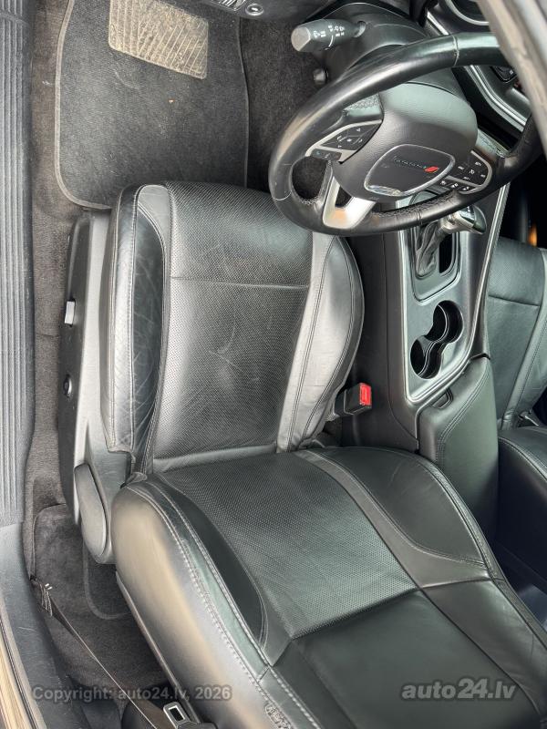 Grey Dodge Challenger 2015 in Tallinn, with an engine capacity of 3.60 L and mileage of 153 thousand km for 20500 €, photo 10 on AUTOMOTO.COM.LV