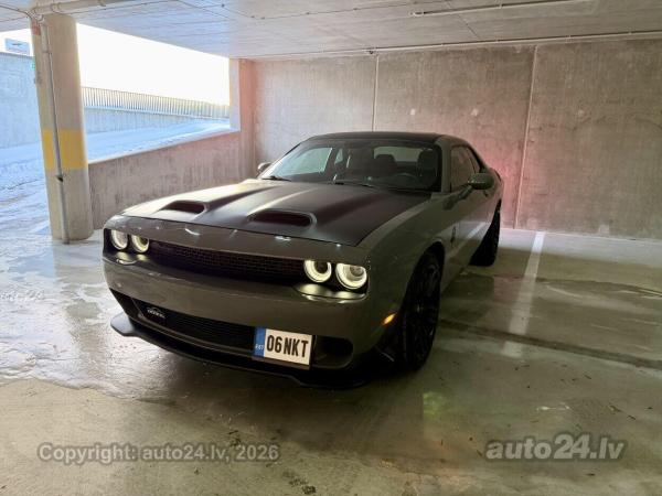 Grey Dodge Challenger 2016 in Tallinn, with an engine capacity of 5.70 L and mileage of 263 thousand km for 23990 €, photo 1 on AUTOMOTO.COM.LV