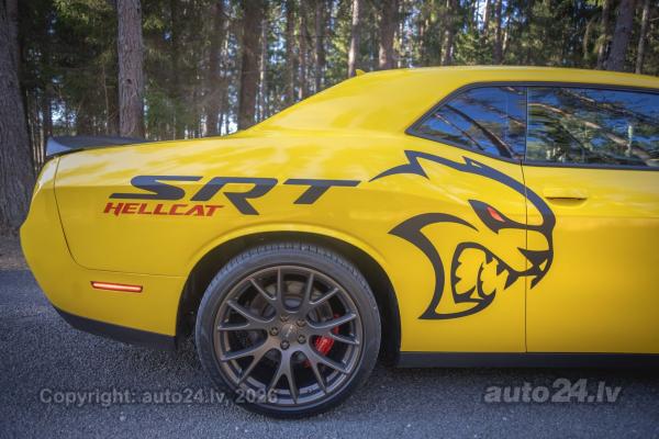Grey Dodge Challenger 2016 in Tallinn, with an engine capacity of 6.20 L and mileage of 23 thousand km for 64000 €, photo 9 on AUTOMOTO.COM.LV