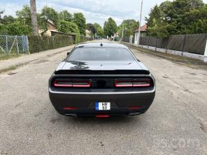 Pelēks Dodge Challenger 2016 Ventspils, ar dzinēja tilpumu 3.60 L un nobraukumu 114 tūkst. km par 20990 €, foto 4 vietnē AUTOMOTO.COM.LV