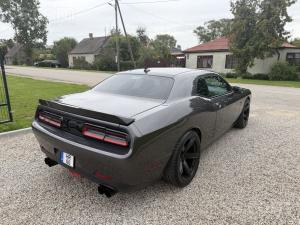 Pelēks Dodge Challenger 2016 Ventspils, ar dzinēja tilpumu 3.60 L un nobraukumu 117 tūkst. km par 20990 €, foto 8 vietnē AUTOMOTO.COM.LV