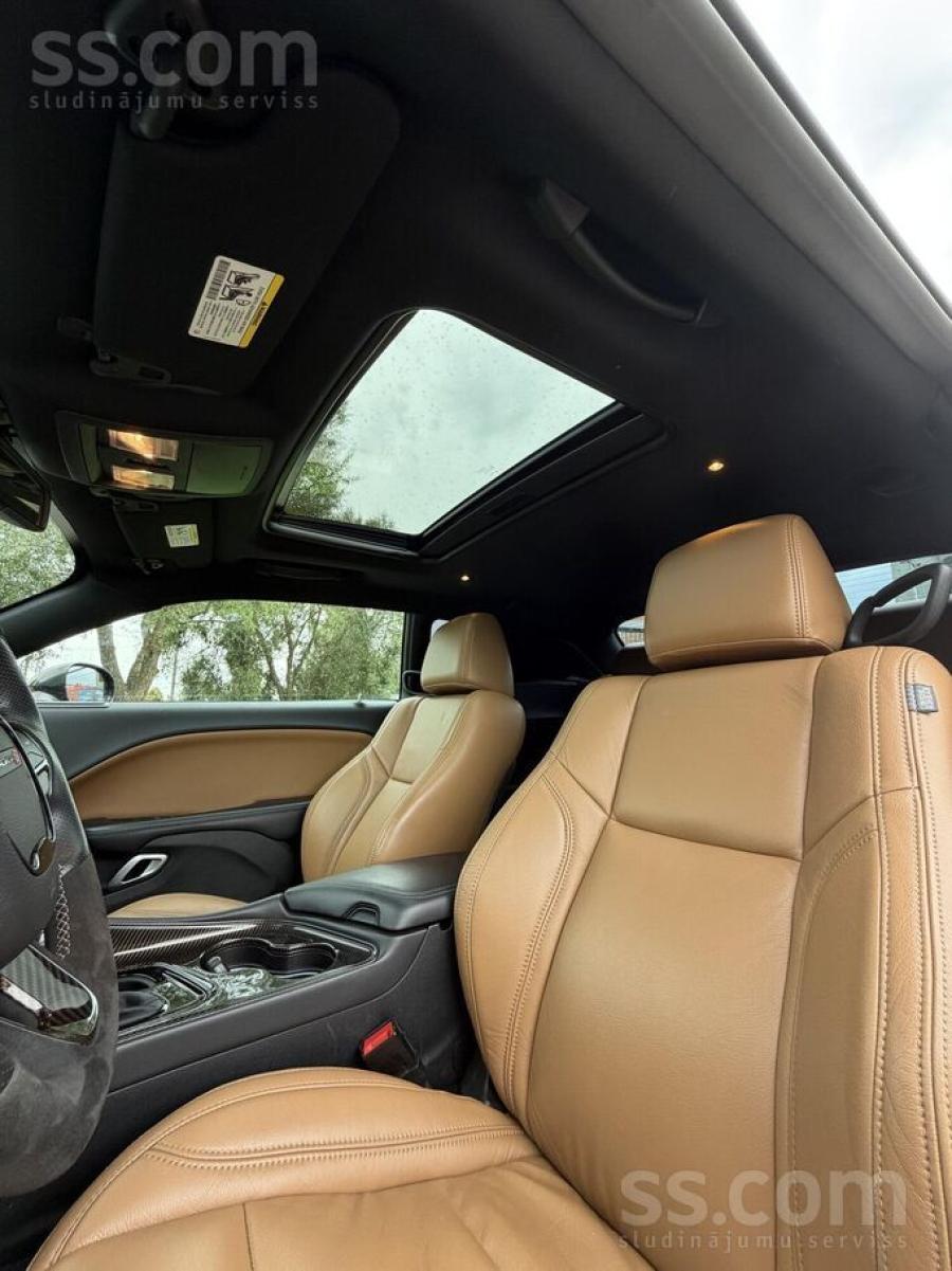 Pelēks Dodge Challenger 2016 Ventspils, ar dzinēja tilpumu 3.60 L un nobraukumu 117 tūkst. km par 20990 €, foto 13 vietnē AUTOMOTO.COM.LV