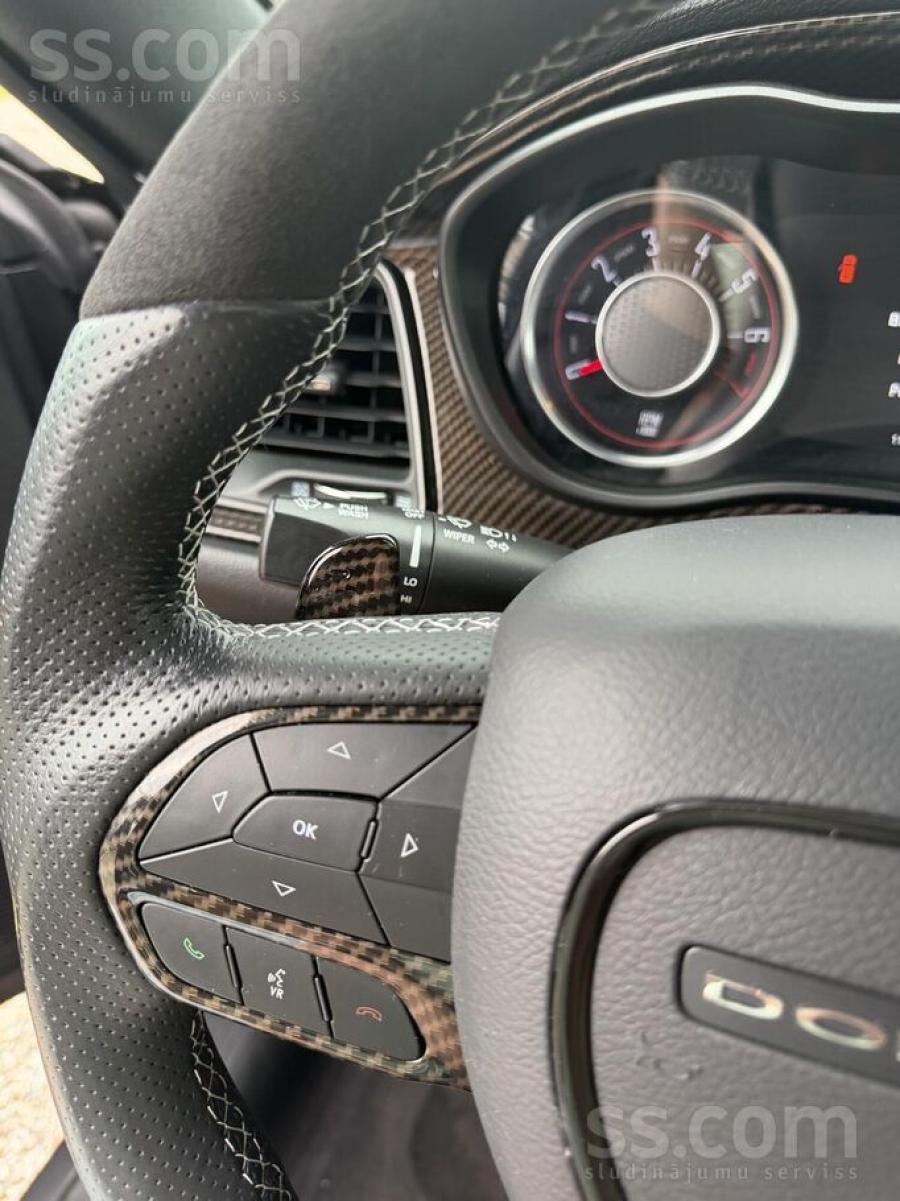 Pelēks Dodge Challenger 2016 Ventspils, ar dzinēja tilpumu 3.60 L un nobraukumu 117 tūkst. km par 20990 €, foto 15 vietnē AUTOMOTO.COM.LV