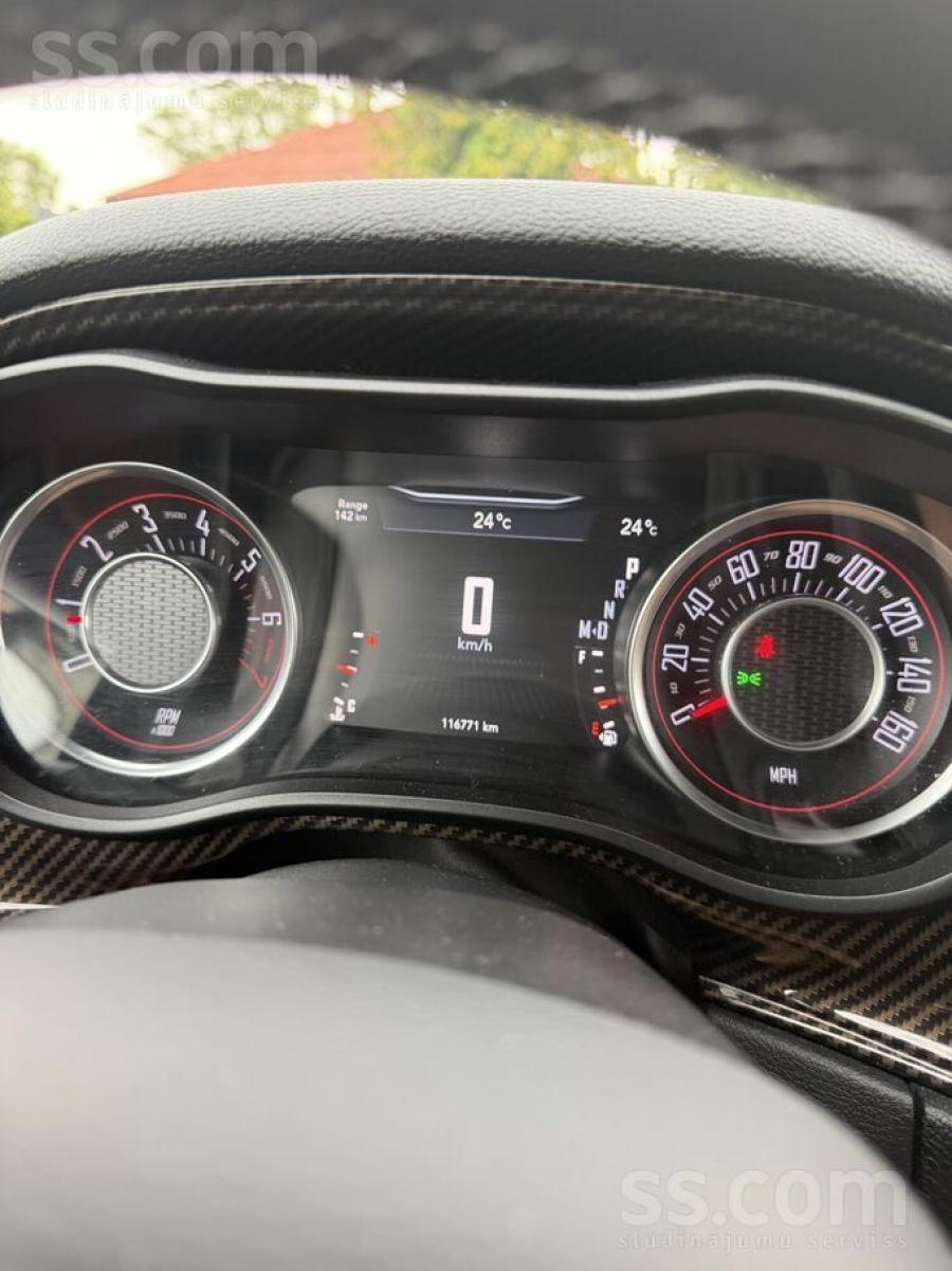 Pelēks Dodge Challenger 2016 Ventspils, ar dzinēja tilpumu 3.60 L un nobraukumu 117 tūkst. km par 20990 €, foto 17 vietnē AUTOMOTO.COM.LV