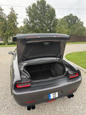 Pelēks Dodge Challenger 2016 Ventspils, ar dzinēja tilpumu 3.60 L un nobraukumu 117 tūkst. km par 20990 €, foto 27 vietnē AUTOMOTO.COM.LV