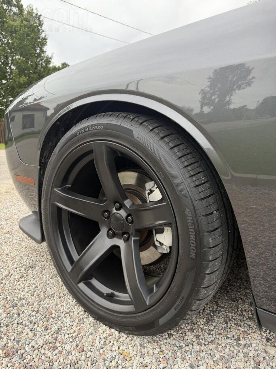 Pelēks Dodge Challenger 2016 Ventspils, ar dzinēja tilpumu 3.60 L un nobraukumu 117 tūkst. km par 20990 €, foto 31 vietnē AUTOMOTO.COM.LV