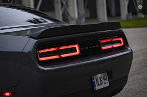 Grey Dodge Challenger 2017 in Druskininkai, with an engine capacity of 3.60 L and mileage of 117 thousand km for 15350 €, photo 15 on AUTOMOTO.COM.LV