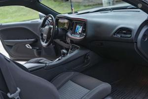Grey Dodge Challenger 2017 in Druskininkai, with an engine capacity of 3.60 L and mileage of 117 thousand km for 15350 €, photo 24 on AUTOMOTO.COM.LV