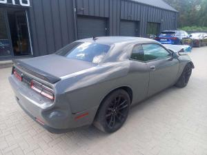 Grey Dodge Challenger 2018 in Vilnius, with an engine capacity of 6.42 L and mileage of 28 thousand km for 17700 €, photo 9 on AUTOMOTO.COM.LV
