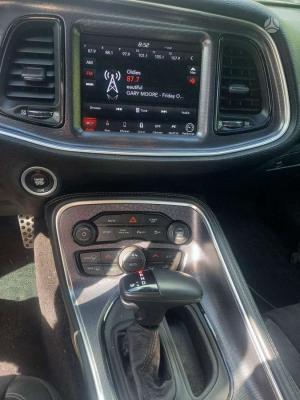 Grey Dodge Challenger 2018 in Vilnius, with an engine capacity of 6.42 L and mileage of 28 thousand km for 17700 €, photo 15 on AUTOMOTO.COM.LV