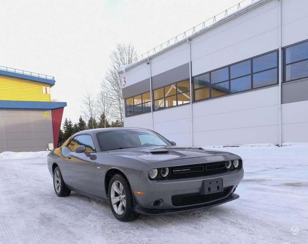 Pelēks Dodge Challenger 2019 Kauņa, ar dzinēja tilpumu 3.60 L un nobraukumu 82 tūkst. km par 19100 €, foto 3 vietnē AUTOMOTO.COM.LV