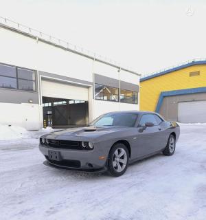 Grey Dodge Challenger 2019 in Kaunas, with an engine capacity of 3.60 L and mileage of 82 thousand km for 19100 €, photo 9 on AUTOMOTO.COM.LV