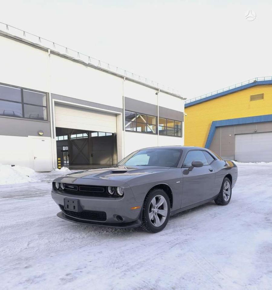 Grey Dodge Challenger 2019 in Kaunas, with an engine capacity of 3.60 L and mileage of 82 thousand km for 19100 €, photo 9 on AUTOMOTO.COM.LV