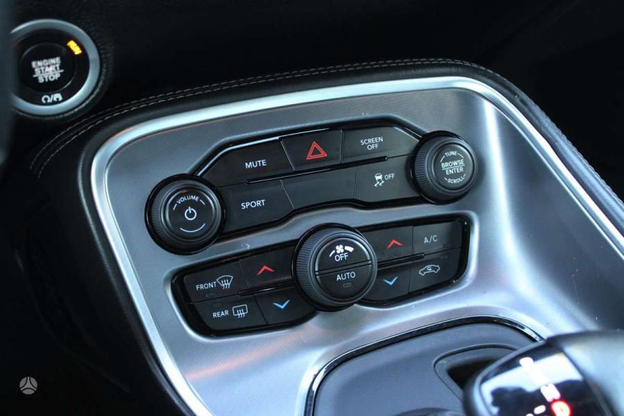 Pelēks Dodge Challenger 2019 Viļņa, ar dzinēja tilpumu 3.60 L un nobraukumu 89 tūkst. km par 11900 €, foto 21 vietnē AUTOMOTO.COM.LV