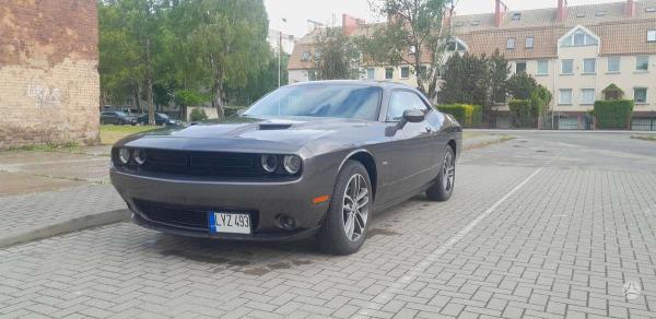 Grey Dodge Challenger 2019 in Klaipeda, with an engine capacity of 3.60 L and mileage of 166 thousand km for 14500 €, photo 2 on AUTOMOTO.COM.LV