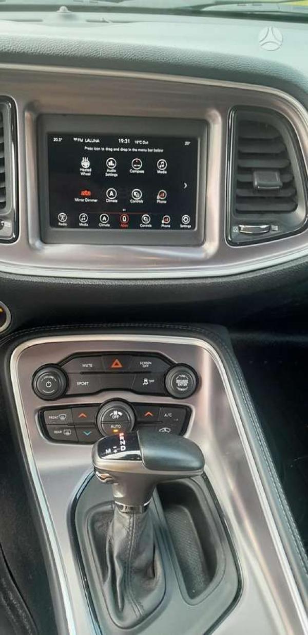 Grey Dodge Challenger 2019 in Klaipeda, with an engine capacity of 3.60 L and mileage of 166 thousand km for 14500 €, photo 6 on AUTOMOTO.COM.LV