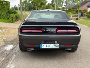 Pelēks Dodge Challenger 2020 Kauņa, ar dzinēja tilpumu 3.60 L un nobraukumu 160 tūkst. km par 19500 €, foto 10 vietnē AUTOMOTO.COM.LV