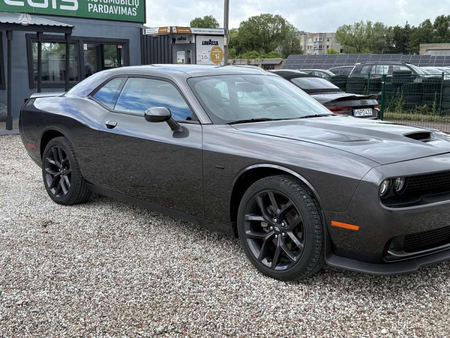 Pelēks Dodge Challenger 2021 Kretinga, ar dzinēja tilpumu 3.60 L un nobraukumu 28 tūkst. km par 20499 €, foto 4 vietnē AUTOMOTO.COM.LV