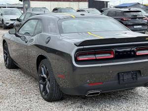 Pelēks Dodge Challenger 2021 Kretinga, ar dzinēja tilpumu 3.60 L un nobraukumu 28 tūkst. km par 20499 €, foto 9 vietnē AUTOMOTO.COM.LV