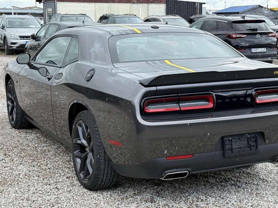 Pelēks Dodge Challenger 2021 Kretinga, ar dzinēja tilpumu 3.60 L un nobraukumu 28 tūkst. km par 20499 €, foto 9 vietnē AUTOMOTO.COM.LV