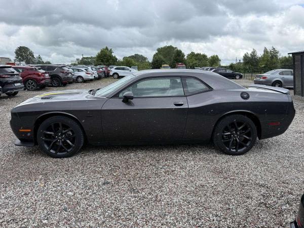 Grey Dodge Challenger 2021 in Kretinga, with an engine capacity of 3.60 L and mileage of 28 thousand km for 20499 €, photo 9 on AUTOMOTO.COM.LV