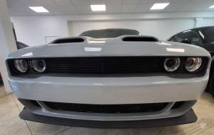Grey Dodge Challenger 2021 in Siauliai, with an engine capacity of 5.65 L and mileage of 37 thousand km for 29400 €, photo 7 on AUTOMOTO.COM.LV
