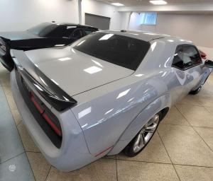 Grey Dodge Challenger 2021 in Siauliai, with an engine capacity of 5.65 L and mileage of 37 thousand km for 29400 €, photo 9 on AUTOMOTO.COM.LV