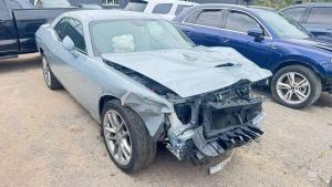 Grey Dodge Challenger 2022 in Ukmerge, with an engine capacity of 3.60 L and mileage of 76 thousand km for 7999 €, photo 4 on AUTOMOTO.COM.LV