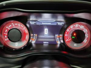 Pelēks Dodge Challenger 2022 Šauļi, ar dzinēja tilpumu 5.65 L un nobraukumu 32 tūkst. km par 31400 €, foto 9 vietnē AUTOMOTO.COM.LV