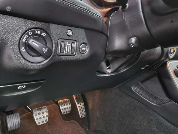 Grey Dodge Challenger 2022 in Siauliai, with an engine capacity of 5.65 L and mileage of 32 thousand km for 31400 €, photo 9 on AUTOMOTO.COM.LV