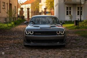 Pelēks Dodge Challenger 2018 Viļņa, ar dzinēja tilpumu 3.60 L un nobraukumu 133 tūkst. km par 15999 €, foto 4 vietnē AUTOMOTO.COM.LV